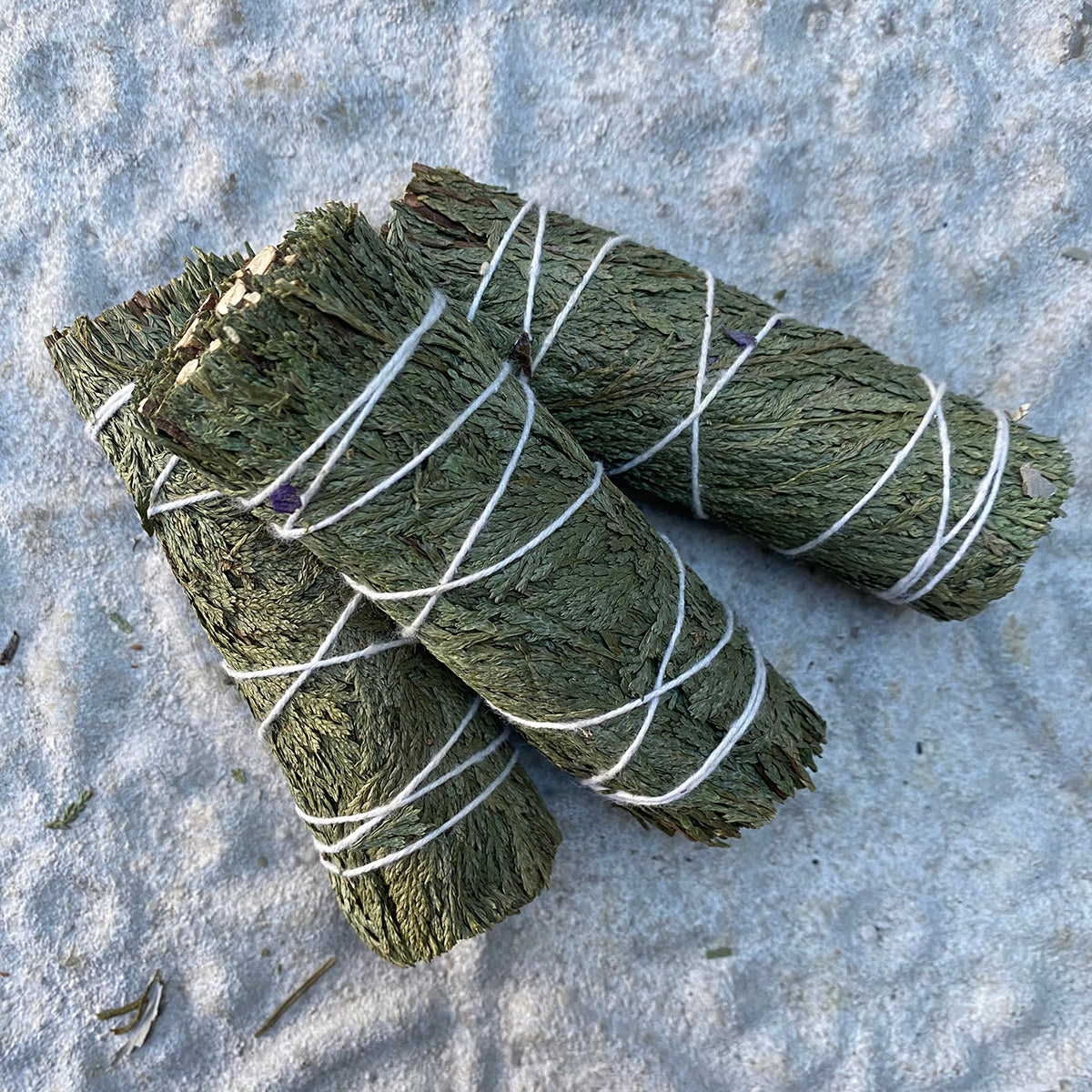 CEDAR SMUDGE BUNDLE – Stuff & Co